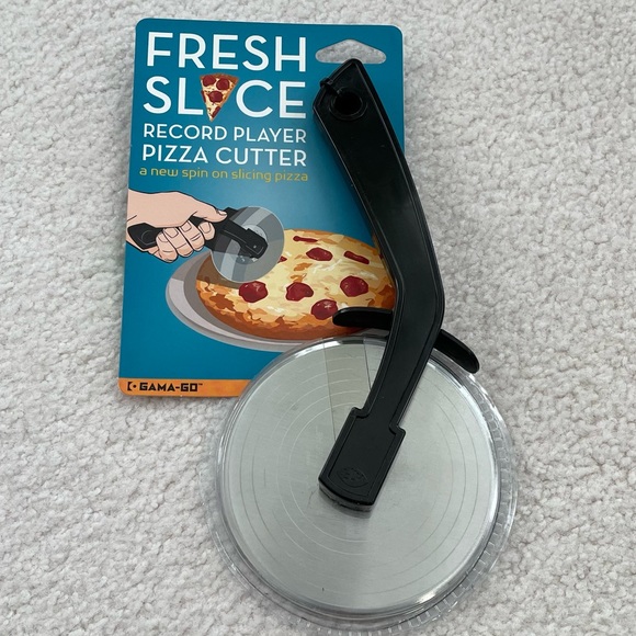 Gamago | Kitchen | Gamago Fresh Slice Record Player Pizza Cutter New ...